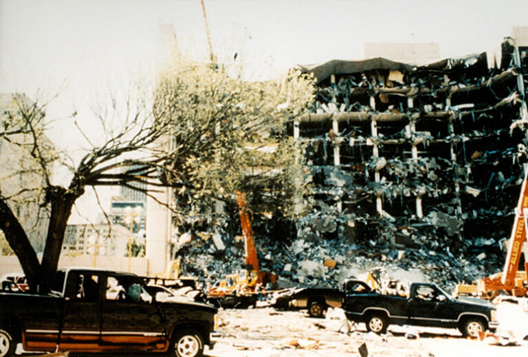 The Survivor Tree – Then - Oklahoma City National Memorial & Museum